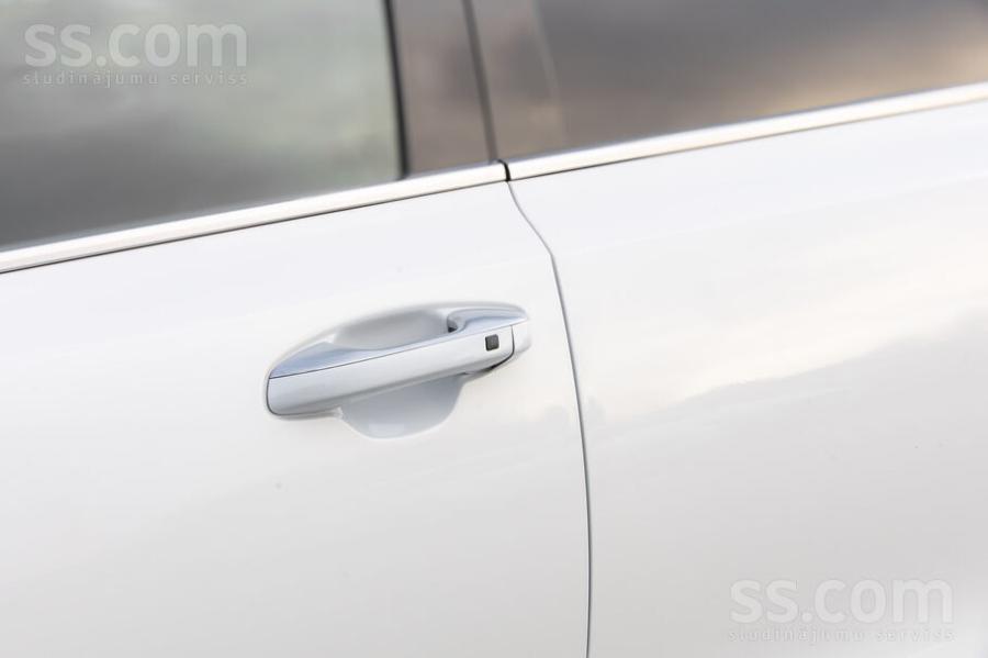 Balts Kia Sorento 2023 Jelgava, ar dzinēja tilpumu 1.60 L un nobraukumu 63 tūkst. km par 39900 €, foto 10 vietnē AUTOMOTO.COM.LV