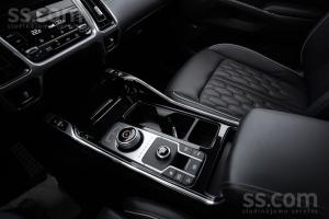 Balts Kia Sorento 2023 Jelgava, ar dzinēja tilpumu 1.60 L un nobraukumu 63 tūkst. km par 39900 €, foto 16 vietnē AUTOMOTO.COM.LV