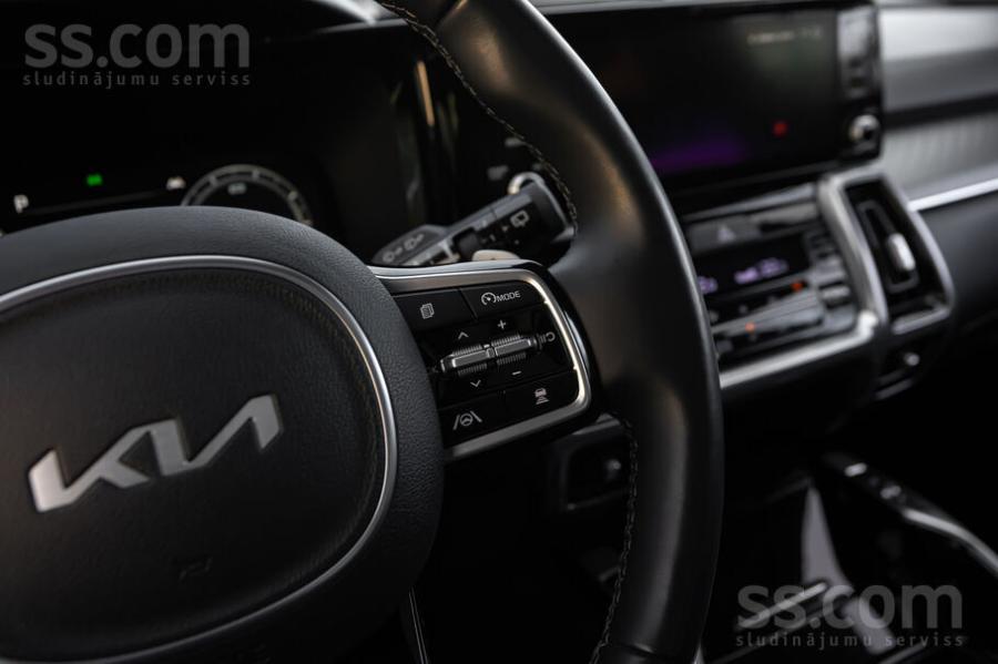 Balts Kia Sorento 2023 Jelgava, ar dzinēja tilpumu 1.60 L un nobraukumu 63 tūkst. km par 39900 €, foto 30 vietnē AUTOMOTO.COM.LV