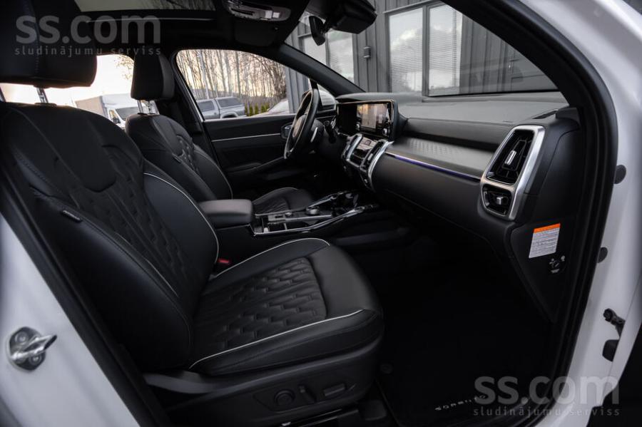 Balts Kia Sorento 2023 Jelgava, ar dzinēja tilpumu 1.60 L un nobraukumu 63 tūkst. km par 39900 €, foto 33 vietnē AUTOMOTO.COM.LV