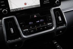 Balts Kia Sorento 2023 Jelgava, ar dzinēja tilpumu 1.60 L un nobraukumu 63 tūkst. km par 39900 €, foto 20 vietnē AUTOMOTO.COM.LV