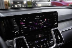 Balts Kia Sorento 2023 Jelgava, ar dzinēja tilpumu 1.60 L un nobraukumu 63 tūkst. km par 39900 €, foto 25 vietnē AUTOMOTO.COM.LV