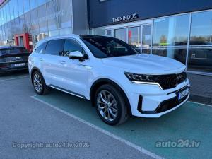 Balts Kia Sorento 2023 Tallina, ar dzinēja tilpumu 2.20 L un nobraukumu 43 tūkst. km par 44900 €, foto 1 vietnē AUTOMOTO.COM.LV