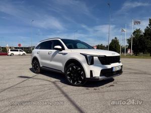 White Kia Sorento 2024 in Tallinn, with an engine capacity of 2.20 L and mileage of 32 thousand km for 54000 €, photo  on AUTOMOTO.COM.LV