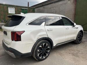 Balts Kia Sorento 2024 Viļņa, ar dzinēja tilpumu 2.15 L un nobraukumu 41 tūkst. km par 29900 €, foto 4 vietnē AUTOMOTO.COM.LV