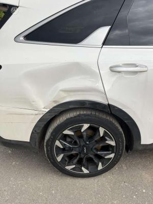 Balts Kia Sorento 2024 Viļņa, ar dzinēja tilpumu 2.15 L un nobraukumu 41 tūkst. km par 29900 €, foto 5 vietnē AUTOMOTO.COM.LV