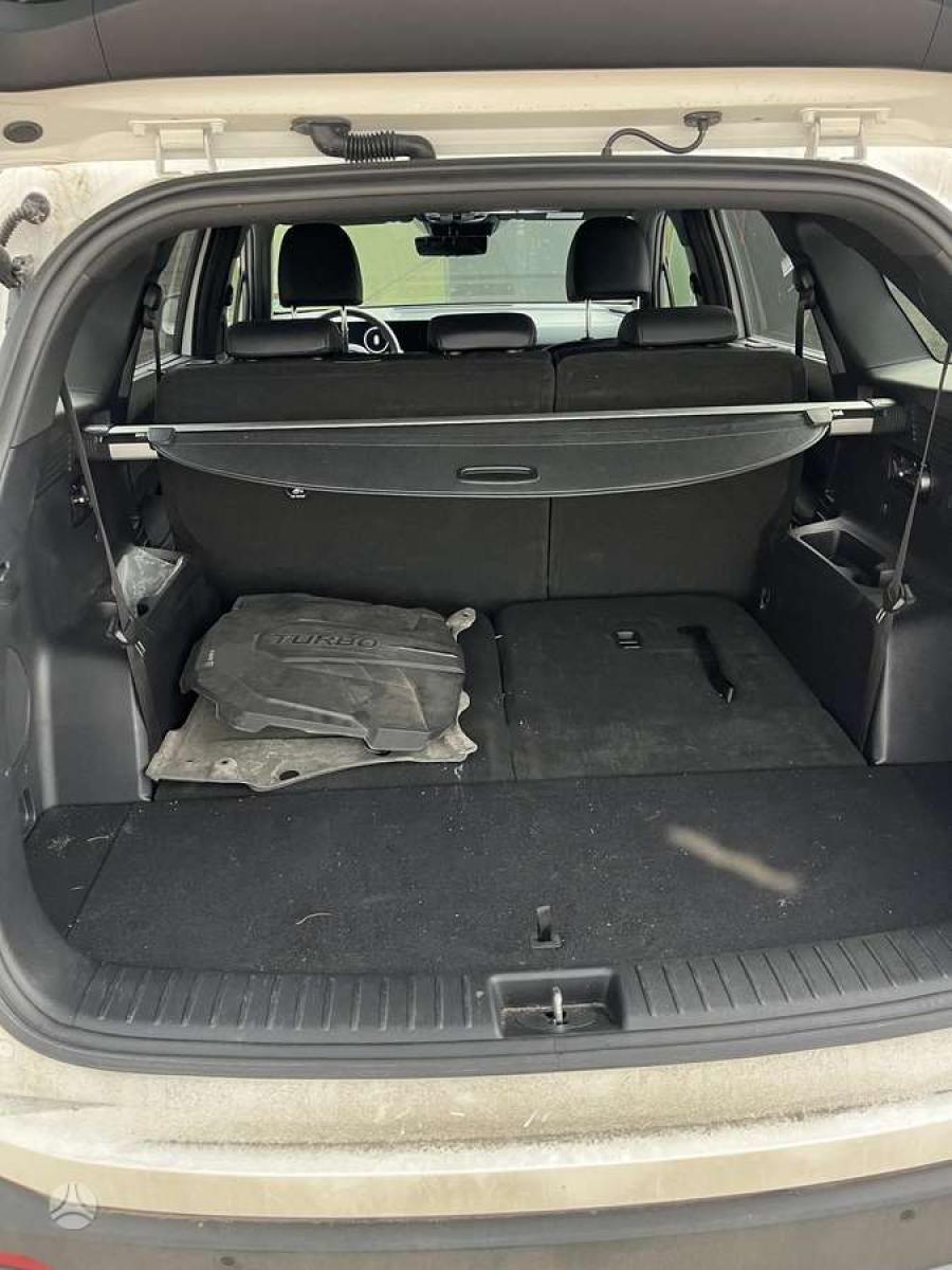 Balts Kia Sorento 2024 Viļņa, ar dzinēja tilpumu 2.15 L un nobraukumu 41 tūkst. km par 29900 €, foto 12 vietnē AUTOMOTO.COM.LV