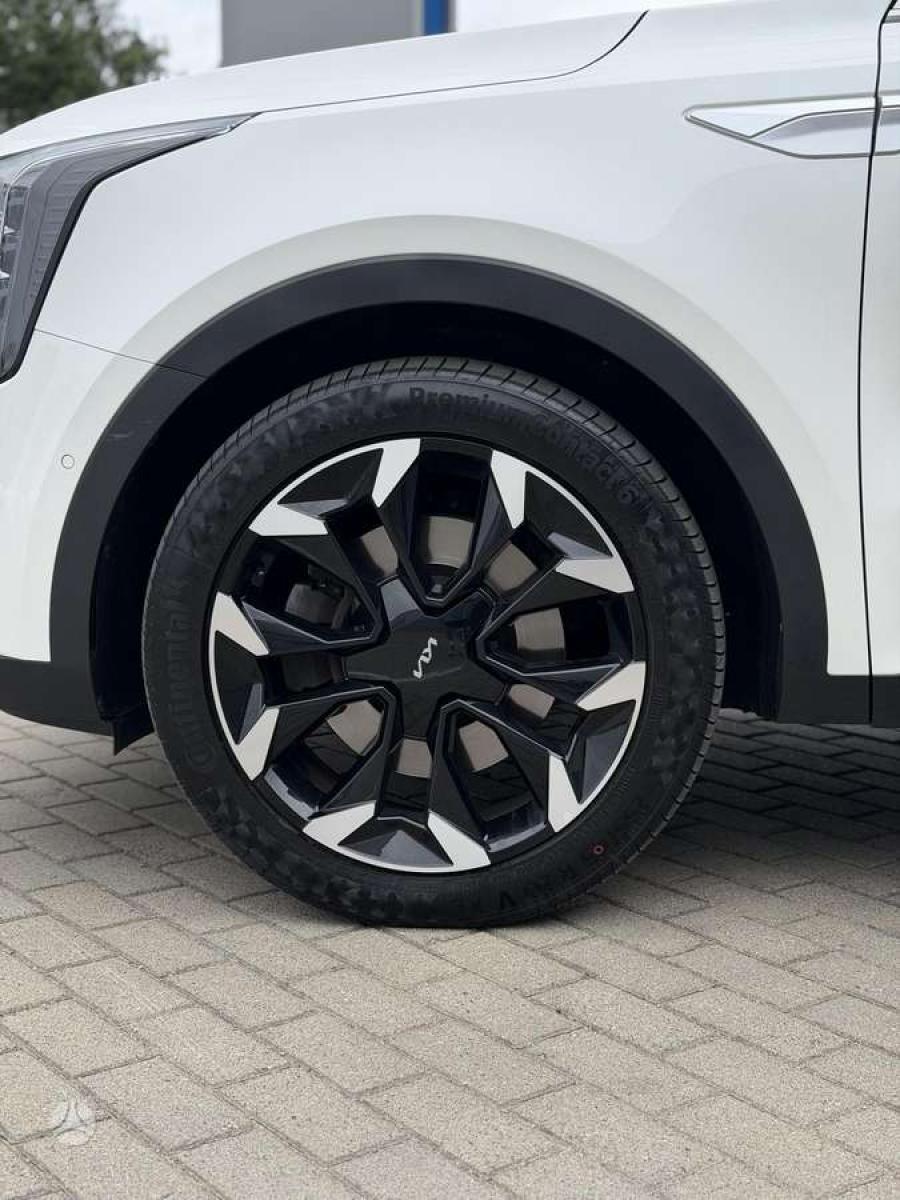 Balts Kia Sorento 2024 Šauļi, ar dzinēja tilpumu 2.15 L un nobraukumu 68 tūkst. km par 38850 €, foto 8 vietnē AUTOMOTO.COM.LV