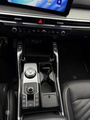 Balts Kia Sorento 2024 Šauļi, ar dzinēja tilpumu 2.15 L un nobraukumu 68 tūkst. km par 38850 €, foto 19 vietnē AUTOMOTO.COM.LV