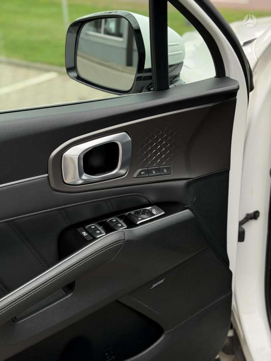 Balts Kia Sorento 2024 Šauļi, ar dzinēja tilpumu 2.15 L un nobraukumu 68 tūkst. km par 38850 €, foto 20 vietnē AUTOMOTO.COM.LV