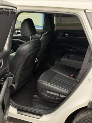 Balts Kia Sorento 2024 Šauļi, ar dzinēja tilpumu 2.15 L un nobraukumu 68 tūkst. km par 38850 €, foto 21 vietnē AUTOMOTO.COM.LV