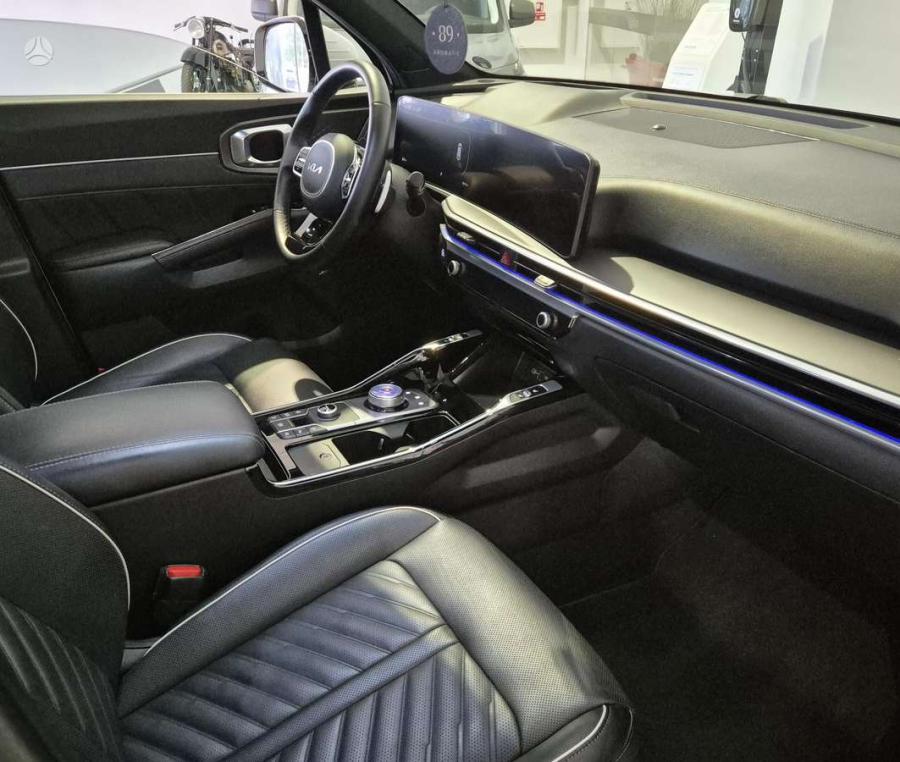 Balts Kia Sorento 2024 Šauļi, ar dzinēja tilpumu 2.15 L un nobraukumu 69 tūkst. km par 39900 €, foto 19 vietnē AUTOMOTO.COM.LV