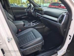 Balts Kia Sorento 2025 Tallina, ar dzinēja tilpumu 2.20 L un nobraukumu 27 tūkst. km par 54900 €, foto 8 vietnē AUTOMOTO.COM.LV