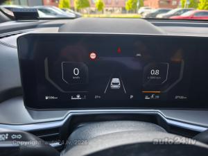 Balts Kia Sorento 2025 Tallina, ar dzinēja tilpumu 2.20 L un nobraukumu 27 tūkst. km par 54900 €, foto 16 vietnē AUTOMOTO.COM.LV