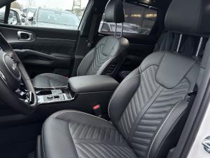 Balts Kia Sorento 2025 Rīga, ar dzinēja tilpumu 2.20 L un nobraukumu 21 tūkst. km par 5540000 €, foto 13 vietnē AUTOMOTO.COM.LV