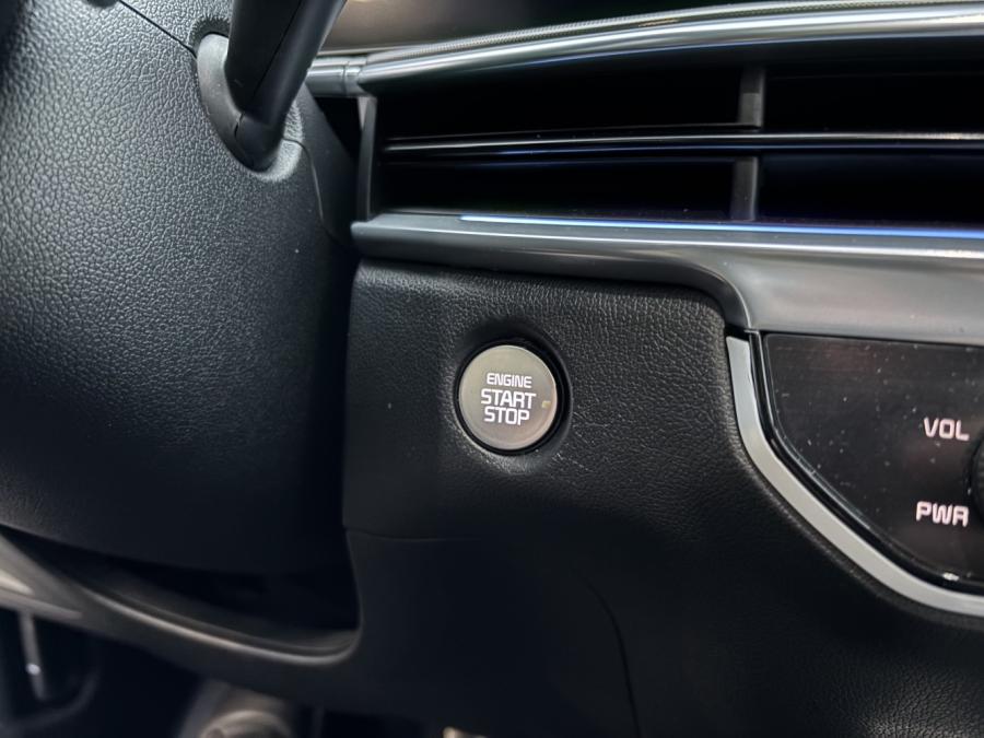 Balts Kia Sorento 2025 Rīga, ar dzinēja tilpumu 2.20 L un nobraukumu 21 tūkst. km par 5540000 €, foto 22 vietnē AUTOMOTO.COM.LV