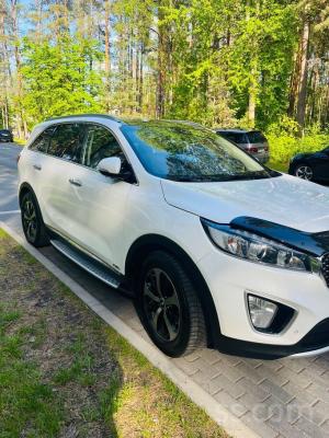 Balts Kia Sorento 2015 Rīga, ar dzinēja tilpumu 2.20 L un nobraukumu 248 tūkst. km par 13500 €, foto 4 vietnē AUTOMOTO.COM.LV
