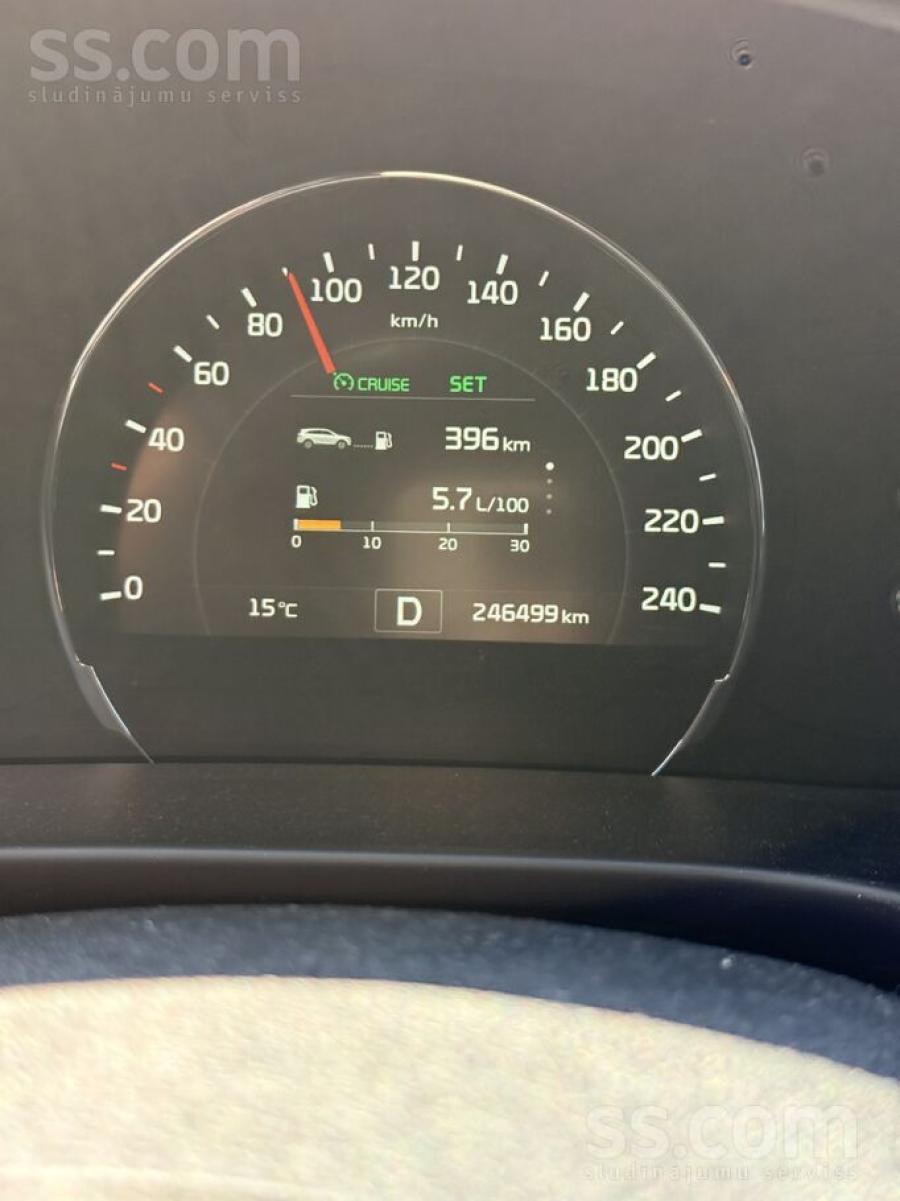 Balts Kia Sorento 2015 Rīga, ar dzinēja tilpumu 2.20 L un nobraukumu 248 tūkst. km par 13500 €, foto 15 vietnē AUTOMOTO.COM.LV