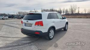 Balts Kia Sorento 2012 Tartu, ar dzinēja tilpumu 2.00 L un nobraukumu 279 tūkst. km par 8990 €, foto 3 vietnē AUTOMOTO.COM.LV