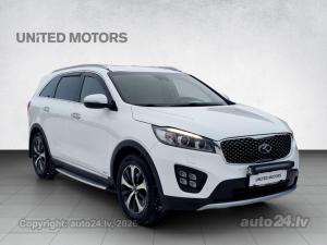 White Kia Sorento 2017 in Johvi, with an engine capacity of 2.20 L and mileage of 196 thousand km for 12900 €, photo 2 on AUTOMOTO.COM.LV