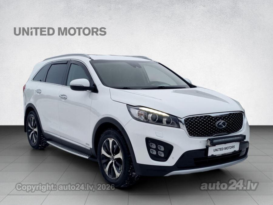 White Kia Sorento 2017 in Johvi, with an engine capacity of 2.20 L and mileage of 196 thousand km for 12900 €, photo 2 on AUTOMOTO.COM.LV