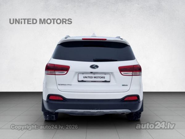 Balts Kia Sorento 2017 Jehvi, ar dzinēja tilpumu 2.20 L un nobraukumu 196 tūkst. km par 12900 €, foto 11 vietnē AUTOMOTO.COM.LV