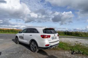 Balts Kia Sorento 2018 Tallina, ar dzinēja tilpumu 2.20 L un nobraukumu 174 tūkst. km par 22000 €, foto 15 vietnē AUTOMOTO.COM.LV