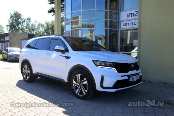 Balts Kia Sorento 2020 Tallina, ar dzinēja tilpumu 2.20 L un nobraukumu 162 tūkst. km par 28490 €, foto 2 vietnē AUTOMOTO.COM.LV