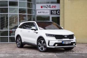 Balts Kia Sorento 2020 Tallina, ar dzinēja tilpumu 2.20 L un nobraukumu 164 tūkst. km par 27450 €, foto  vietnē AUTOMOTO.COM.LV