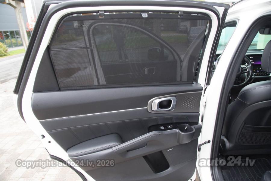 Balts Kia Sorento 2020 Tallina, ar dzinēja tilpumu 2.20 L un nobraukumu 164 tūkst. km par 27450 €, foto 21 vietnē AUTOMOTO.COM.LV