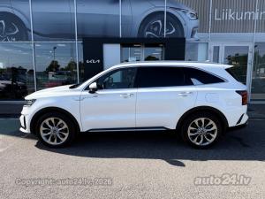 Balts Kia Sorento 2021 Tallina, ar dzinēja tilpumu 2.20 L un nobraukumu 130 tūkst. km par 30900 €, foto 3 vietnē AUTOMOTO.COM.LV