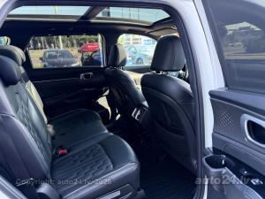 Balts Kia Sorento 2021 Tallina, ar dzinēja tilpumu 2.20 L un nobraukumu 130 tūkst. km par 30900 €, foto 6 vietnē AUTOMOTO.COM.LV