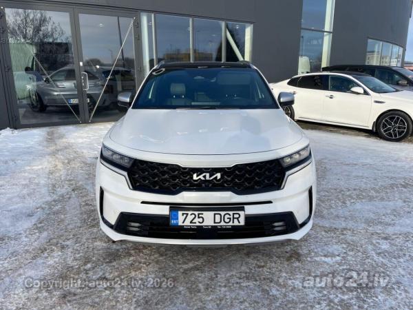 Balts Kia Sorento 2023 Tartu, ar dzinēja tilpumu 2.20 L un nobraukumu 59 tūkst. km par 44990 €, foto 1 vietnē AUTOMOTO.COM.LV