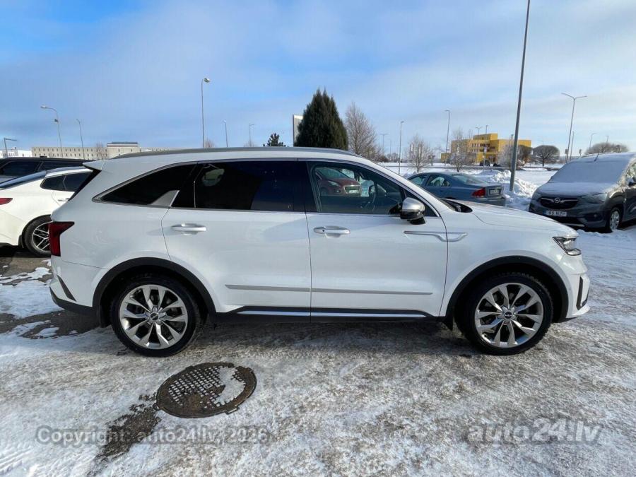 Balts Kia Sorento 2023 Tartu, ar dzinēja tilpumu 2.20 L un nobraukumu 59 tūkst. km par 44990 €, foto 7 vietnē AUTOMOTO.COM.LV
