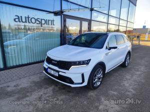 White Kia Sorento 2023 in Tartu, with an engine capacity of 2.20 L and mileage of 58 thousand km for 44990 €, photo  on AUTOMOTO.COM.LV