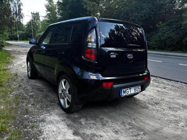 Melns Kia Soul 2011 Viļņa, ar dzinēja tilpumu 1.59 L un nobraukumu 226 tūkst. km par 2450 €, foto 4 vietnē AUTOMOTO.COM.LV