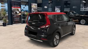 Melns Kia Soul 2022 Rīga, ar dzinēja tilpumu 0.00 L un nobraukumu 82 tūkst. km par 21990 €, foto  vietnē AUTOMOTO.COM.LV