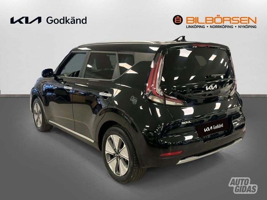 Black Kia Soul 2023 in Kaunas, with an engine capacity of 0.00 L and mileage of 39 thousand km for 29307 €, photo 6 on AUTOMOTO.COM.LV