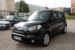 Black Kia Soul 2011 in Liepaja, with an engine capacity of 1.60 L and mileage of 177 thousand km for 3450 €, photo  on AUTOMOTO.COM.LV