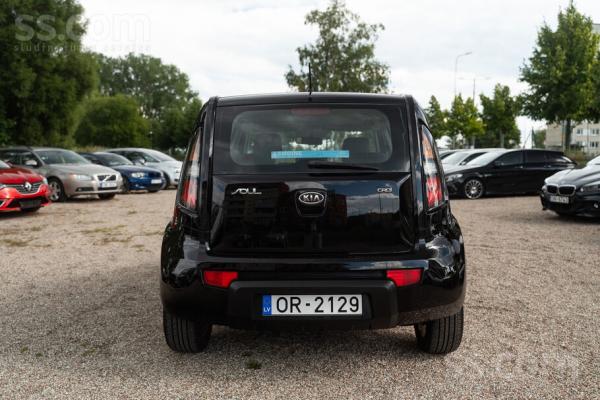 Melns Kia Soul 2011 Liepāja, ar dzinēja tilpumu 1.60 L un nobraukumu 177 tūkst. km par 3450 €, foto 6 vietnē AUTOMOTO.COM.LV