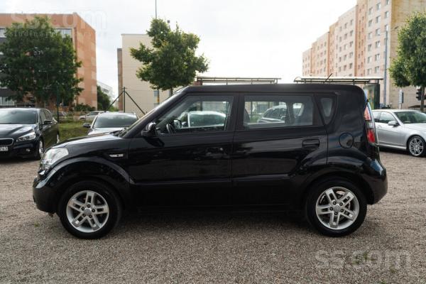 Melns Kia Soul 2011 Liepāja, ar dzinēja tilpumu 1.60 L un nobraukumu 177 tūkst. km par 3450 €, foto 8 vietnē AUTOMOTO.COM.LV