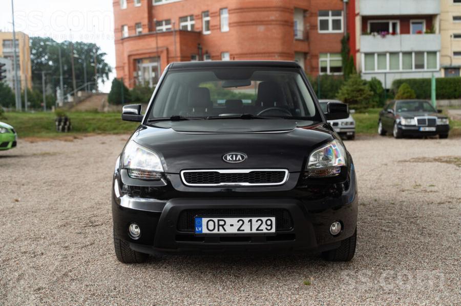 Melns Kia Soul 2011 Liepāja, ar dzinēja tilpumu 1.60 L un nobraukumu 177 tūkst. km par 3450 €, foto 9 vietnē AUTOMOTO.COM.LV
