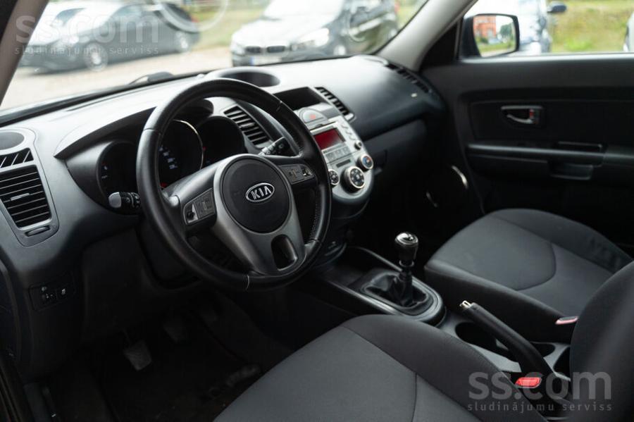 Melns Kia Soul 2011 Liepāja, ar dzinēja tilpumu 1.60 L un nobraukumu 177 tūkst. km par 3450 €, foto 13 vietnē AUTOMOTO.COM.LV