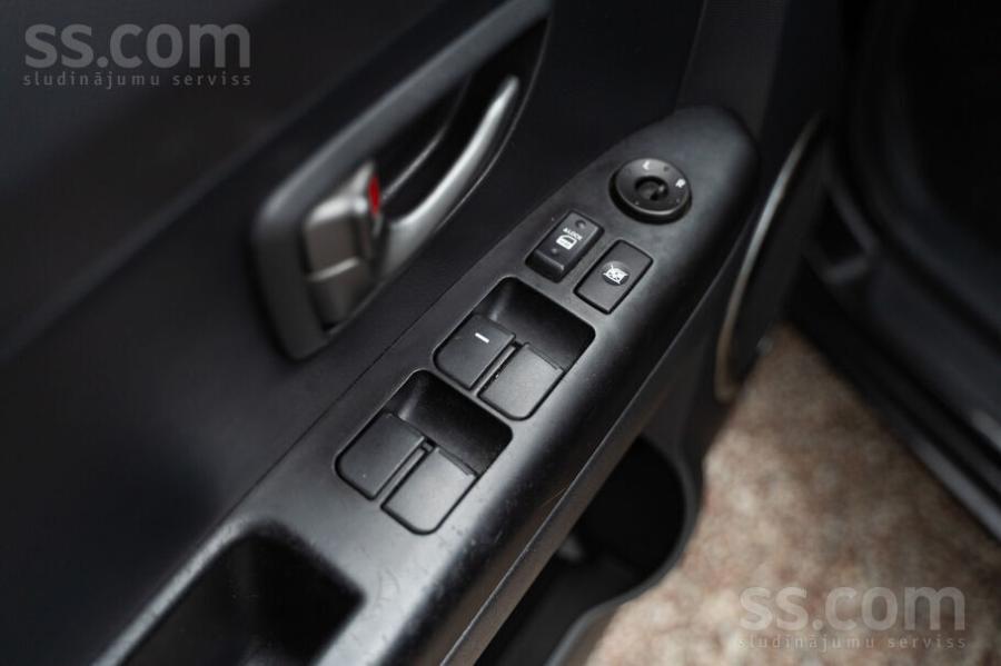 Melns Kia Soul 2011 Liepāja, ar dzinēja tilpumu 1.60 L un nobraukumu 177 tūkst. km par 3450 €, foto 21 vietnē AUTOMOTO.COM.LV