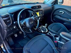 Melns Kia Soul 2015 Tallina, ar dzinēja tilpumu 1.60 L un nobraukumu 189 tūkst. km par 8999 €, foto 12 vietnē AUTOMOTO.COM.LV