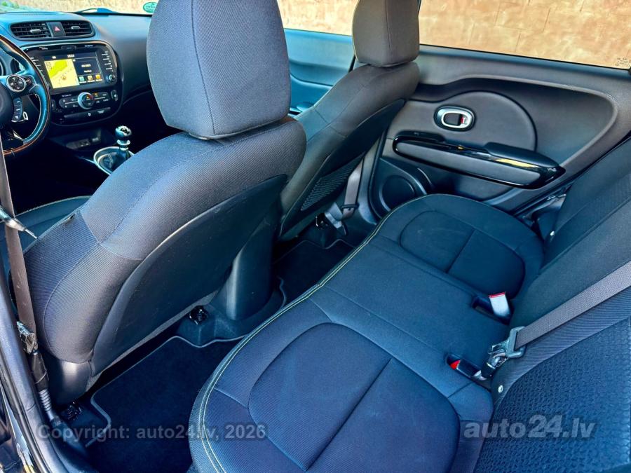 Melns Kia Soul 2015 Tallina, ar dzinēja tilpumu 1.60 L un nobraukumu 189 tūkst. km par 8999 €, foto 16 vietnē AUTOMOTO.COM.LV