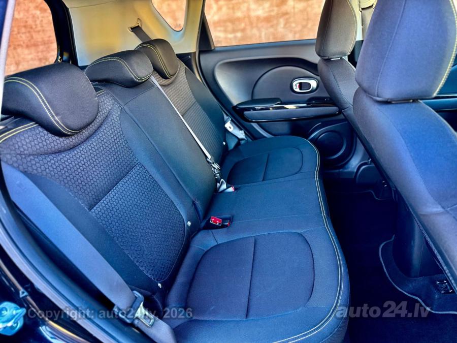 Melns Kia Soul 2015 Tallina, ar dzinēja tilpumu 1.60 L un nobraukumu 189 tūkst. km par 8999 €, foto 19 vietnē AUTOMOTO.COM.LV