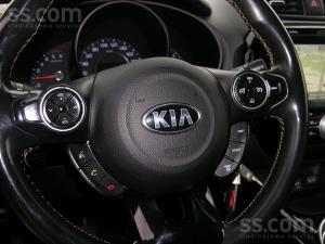 Melns Kia Soul 2015 Rīga, ar dzinēja tilpumu 1.60 L un nobraukumu 187 tūkst. km par 6950 €, foto 12 vietnē AUTOMOTO.COM.LV