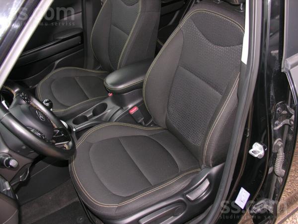 Black Kia Soul 2015 in Riga, with an engine capacity of 1.60 L and mileage of 187 thousand km for 6950 €, photo 10 on AUTOMOTO.COM.LV