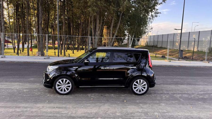 Melns Kia Soul 2015 Kauņa, ar dzinēja tilpumu 1.60 L un nobraukumu 150 tūkst. km par 9700 €, foto 3 vietnē AUTOMOTO.COM.LV